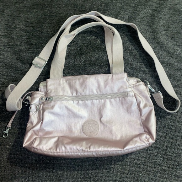 Kipling | Bags | Kipling Elysia Shoulder Bag Metallic Blush Purse ...